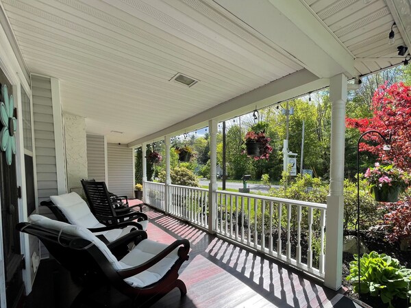 The Frogtown Inn - Poconos, PA