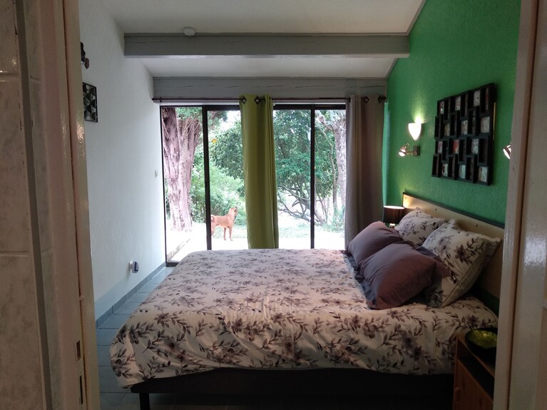 Agréable Chambre Indépendante Avec Piscine & Parc - Bram