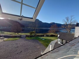 Suite Clássica, casa de banho anexa | Vista do alojamento