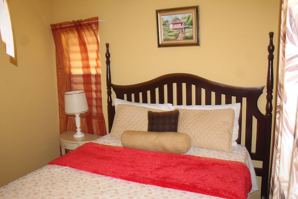 Cozy Deluxe 2br Condo New Kingston - Kingston