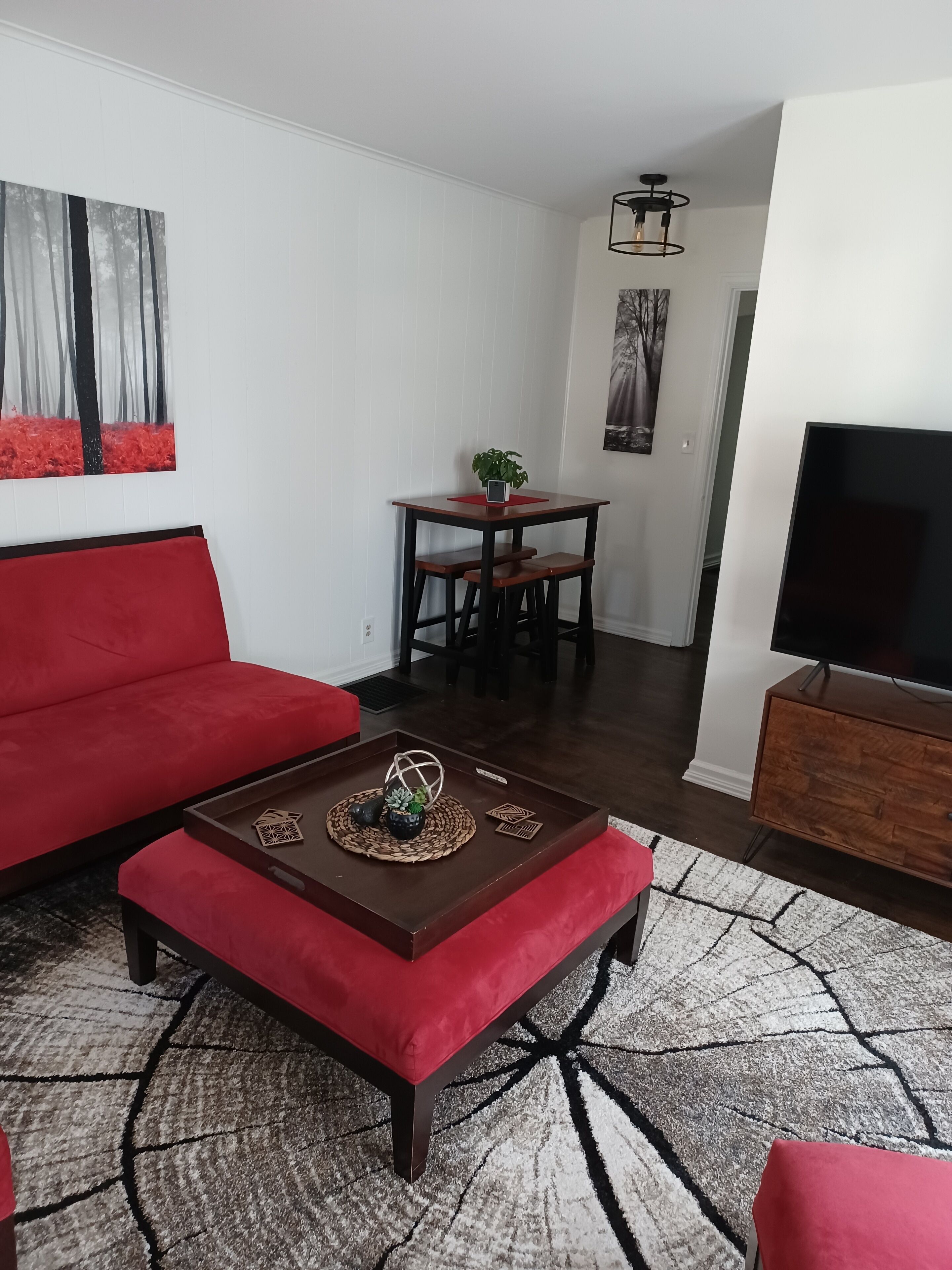 Tranquil Cozy Retreat - Centrally Located - Lafayette, IN