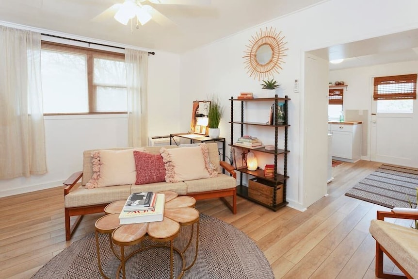 This Apartment Is A 1 Bedroom(s), 1 Bathrooms, Located In Medford, Or. - 애슐랜드