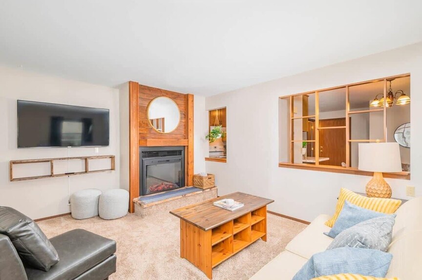 𝑅𝑒𝑙𝑎𝑥 𝑜𝑛 𝑅𝑖𝑑𝑔𝑒𝑣𝑖𝑒𝑤 - 3 Bedroom - Appleton, WI