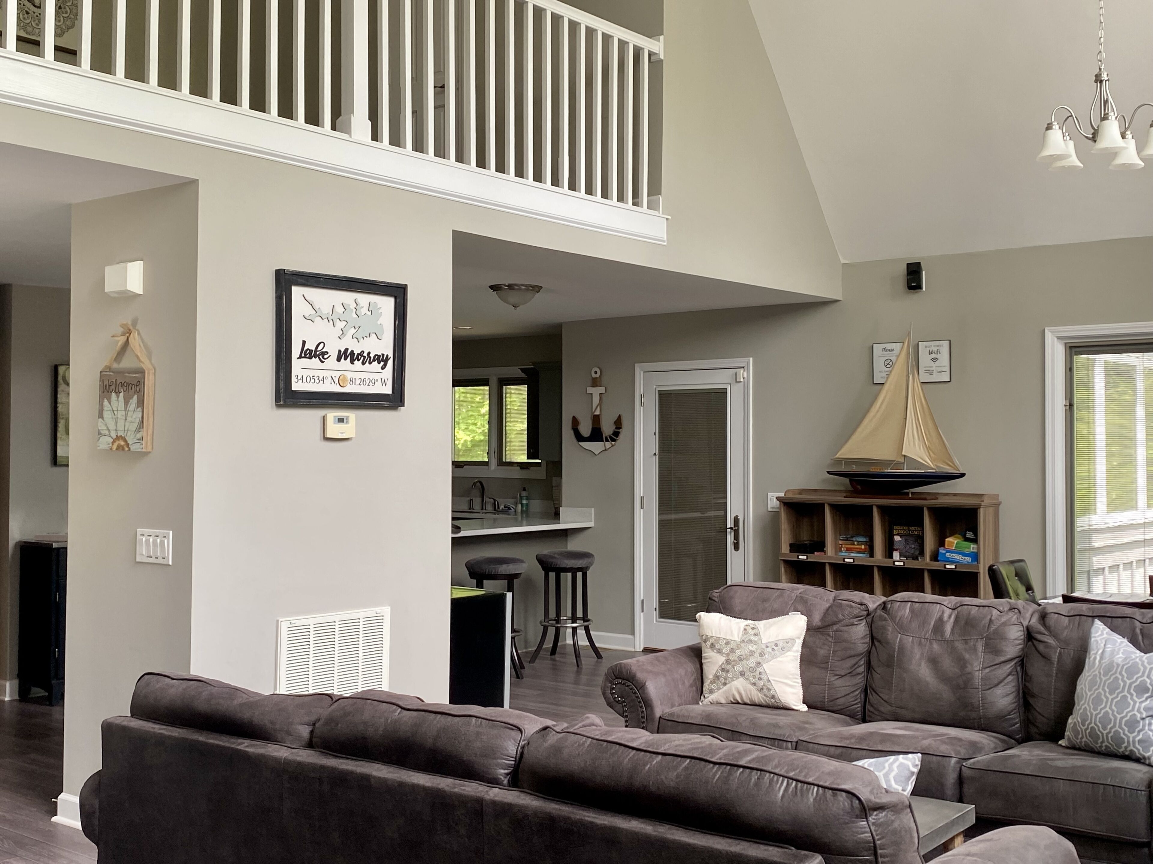 Make Memories At Our Spacious 5 Bedroom Lake House Right On Lake Murray! - South Carolina