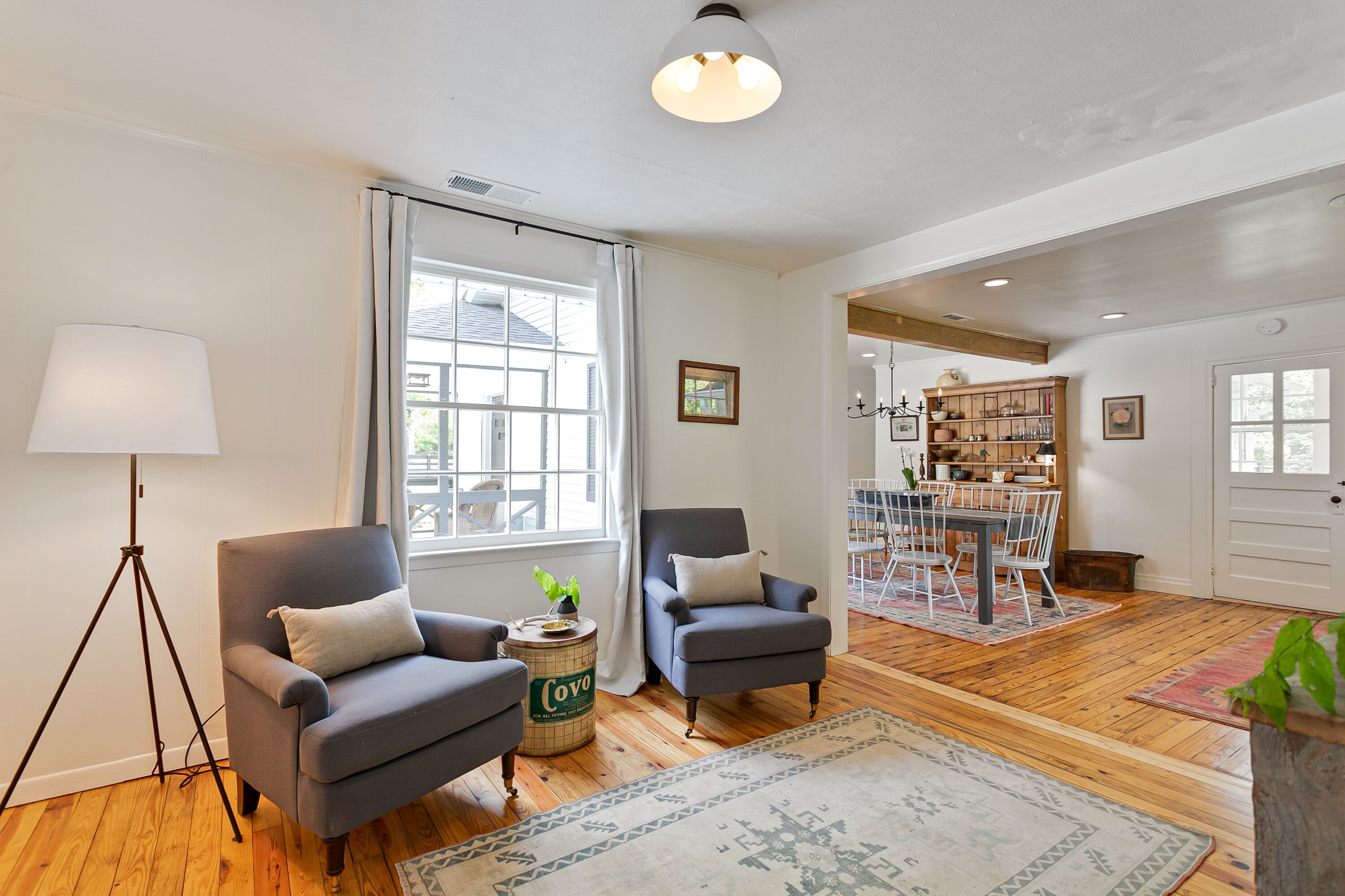 Charming Renovated Franklin Cottage - Franklin, TN