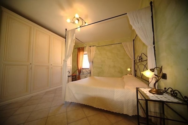 Holiday Apartment San Gimignano For 2 Persons With 1 Bedroom - Farmhouse - San Gimignano