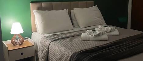 Quarto Duplo Standard | Wi-fi grátis, roupa de cama fornecida