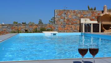 Piscina externa sazonal