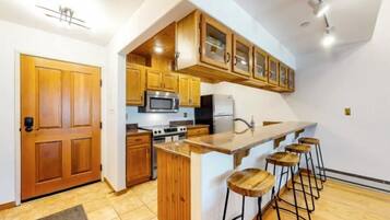 Condo (Chic Ski In, Ski Out 2 Bedroom Pentho) | Fachada