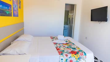 Quarto Twin Económico, 1 cama de casal | Wi-fi grátis, roupa de cama fornecida