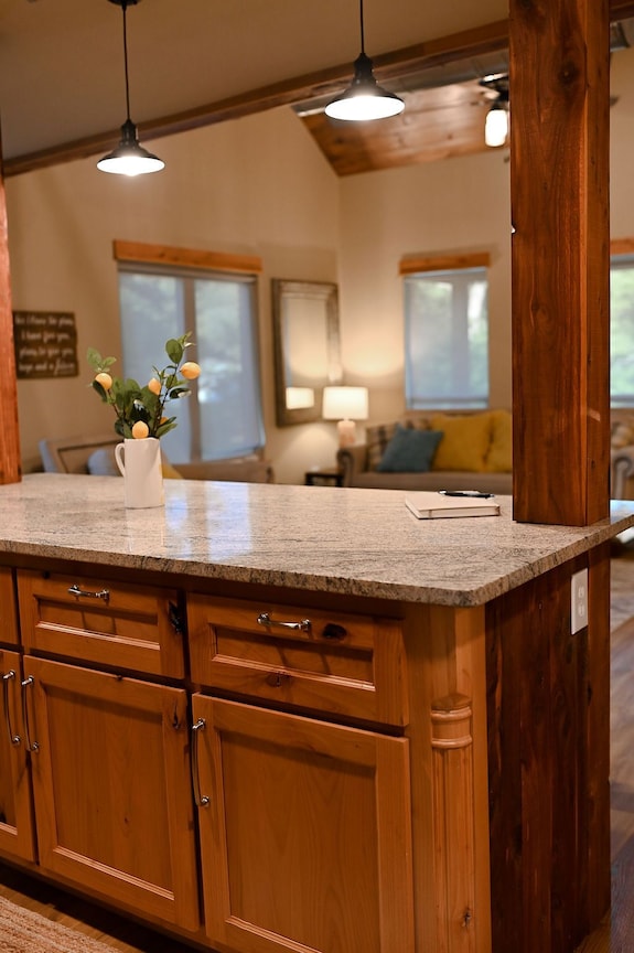 End Of Summer Special Aug & Sept! Sleeps 10 Book Two Nights & 3rd Night Is Free! - Davis, OK