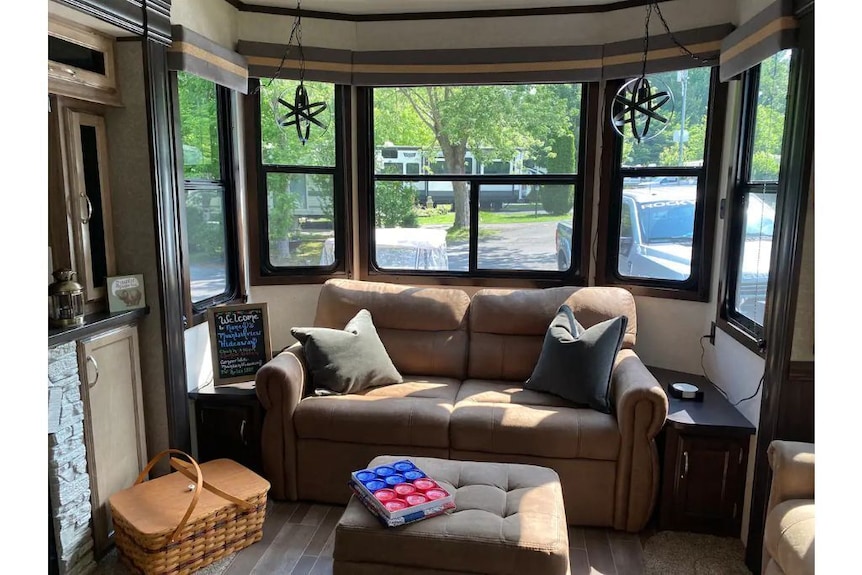 Cozy "Glamper" Tucked Inside The Great Smoky Mountain National Park - Tennessee