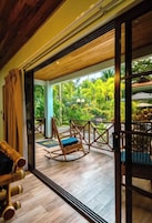 Bungalow Familiar | Vista para o jardim