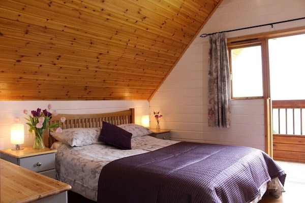 Whistley Farm Lakeside Lodges With Fishing Lakes & 4 Hole Pitch & Putt Golf - Dorset