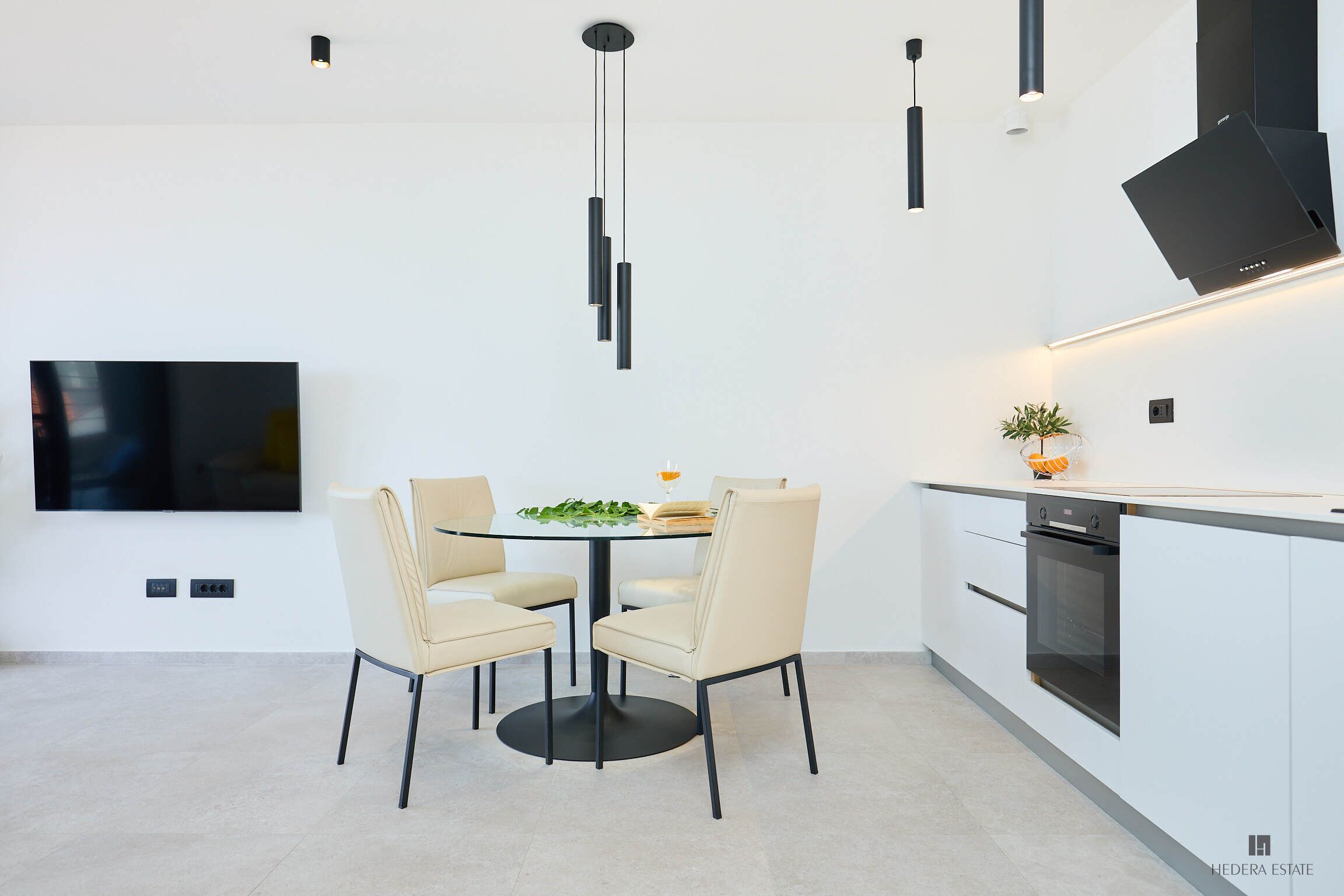 Apartamento (2 Bedrooms) | Opções para refeição no quarto
