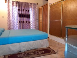 Apartamento | Cortinas/cortinados opacos, quartos insonorizados 