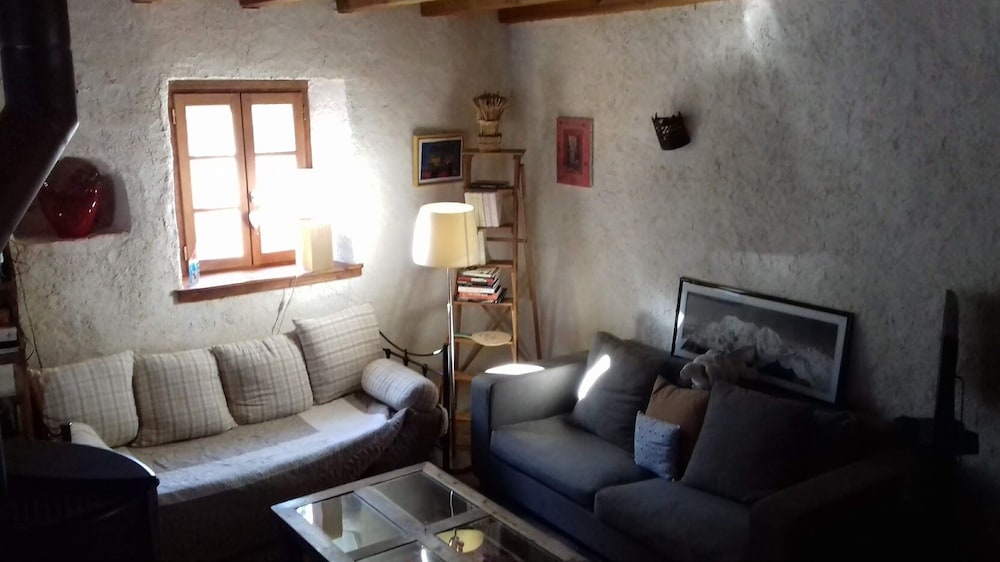 Charmante Ferme Rénovée à 10 Mn D'annecy. Idéal Pour Des Vacances En Famille ! - Sévrier