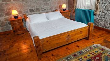 Quarto Superior | Secretária, secretária adequada para computadores portáteis