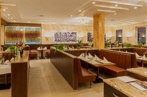 Pequeno-almoço continental diário (20 EUR por pessoa) 