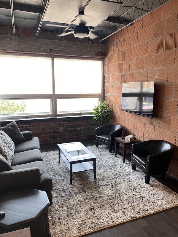 Vault 201 Luxury Apartment In Downtown Thunder Bay - Thunder Bay