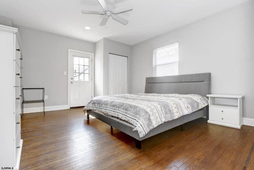 All New Beach Block Bartram Beach Tower - 8bd Home - Atlantic City, NJ