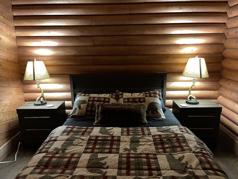 Lazy Bear Cabin - Falcon West Lake Waterfront - Manitoba
