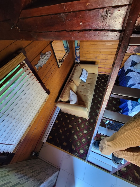 Birdhouse Cabin Rental Llc / Near Girdwood Or Anchorage - Alaska