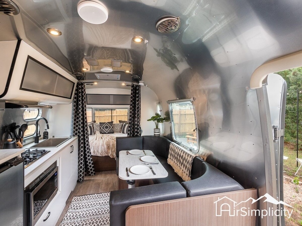 Iconic Retro Airstream | Private Yard & Firepit - Thornton, CO