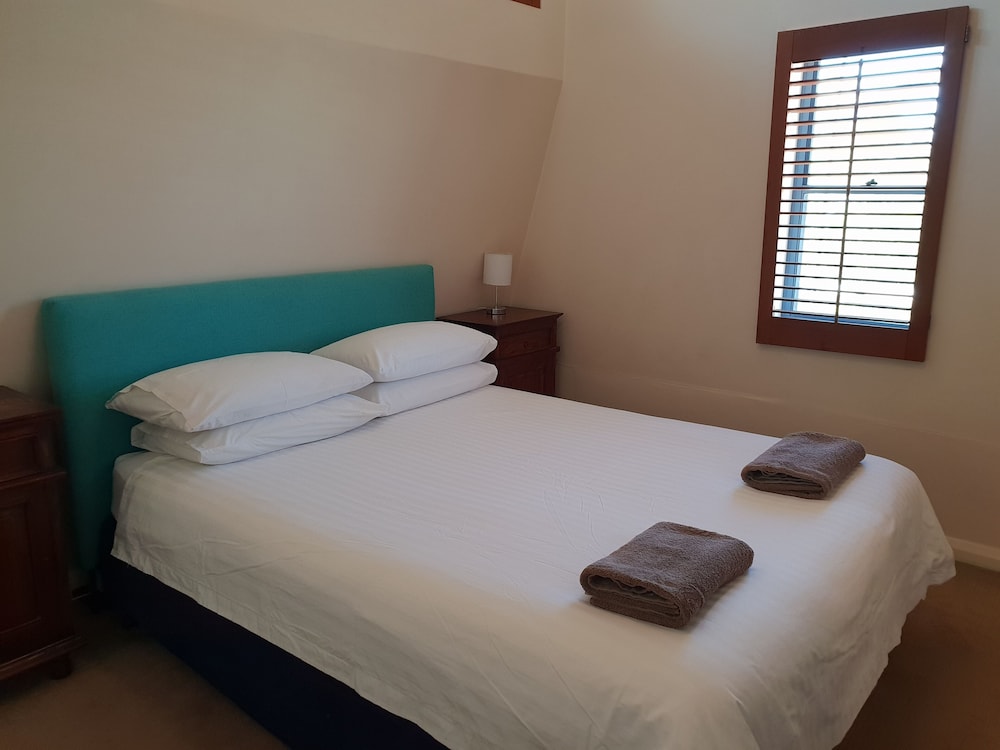 2 Bedroom Apartment In Fabulous South Fremantle - Coogee