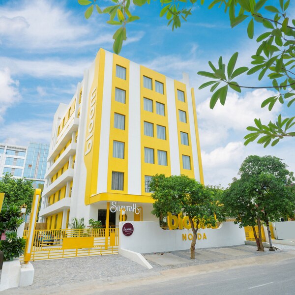 Bloom Hotel - Sector 62 - Ghaziabad