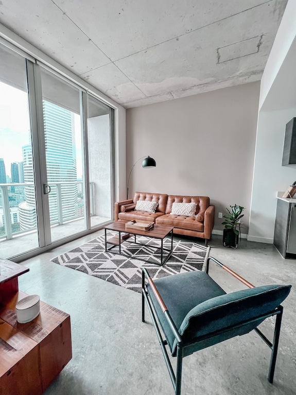 Modern Condo In Downtown Miami - Miami