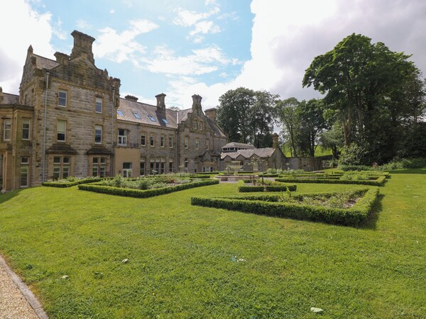The Violet Suite Stone Cross Mansion - Ulverston