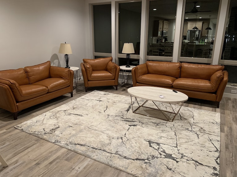 Direct Lakeside View, 5 Bed, 2.5 Bath Condo At Bridges Bay - アイオワ州