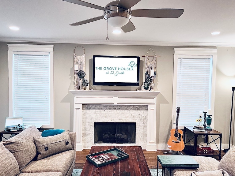 House In 12 South+roof Deck ~ Comfy Like Home! - Belmont University, Nashville