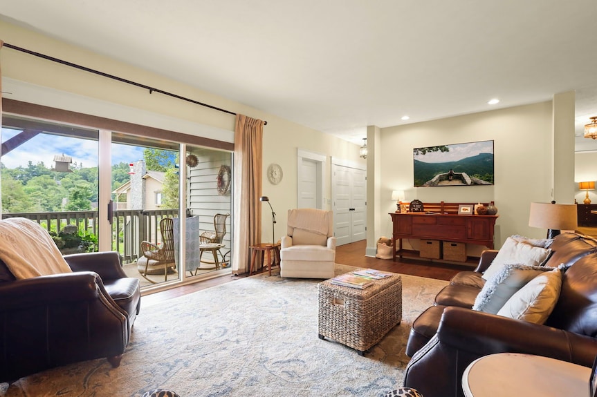 Laurel Nook At Chetola In Downtown Blowing Rock - Blowing Rock, NC