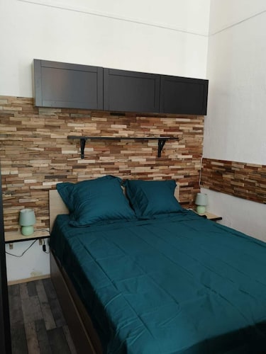 Appartement Au Centre Historique à 2 Pas Du Port! - Tolone
