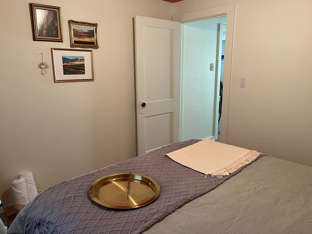 2-bedroom Boho Bungalow, Newly Renovated - Canyon, TX