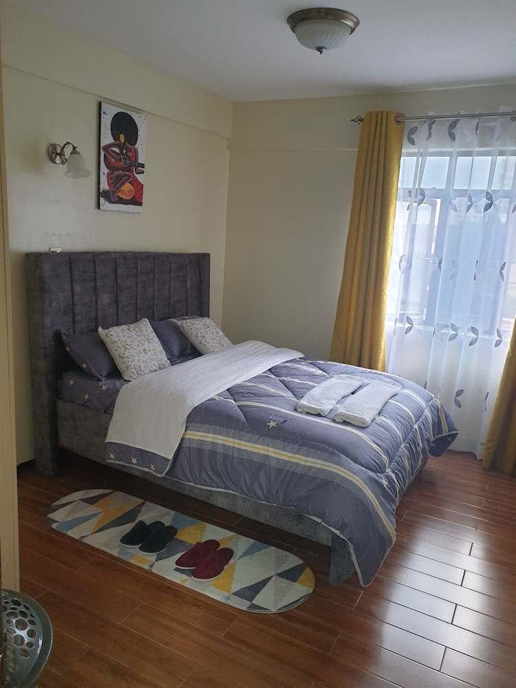 Lovely 2 Bedroom Apartment In Kilimani Near Yaya Centre - Nairobi