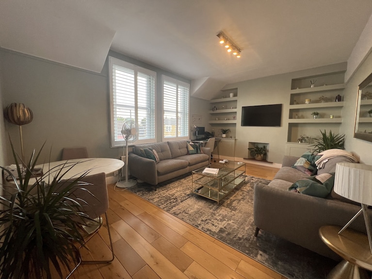 Modern 1 Bed Raynes Park - 20 Mins To Waterloo - キングストン・アポン・テムズ