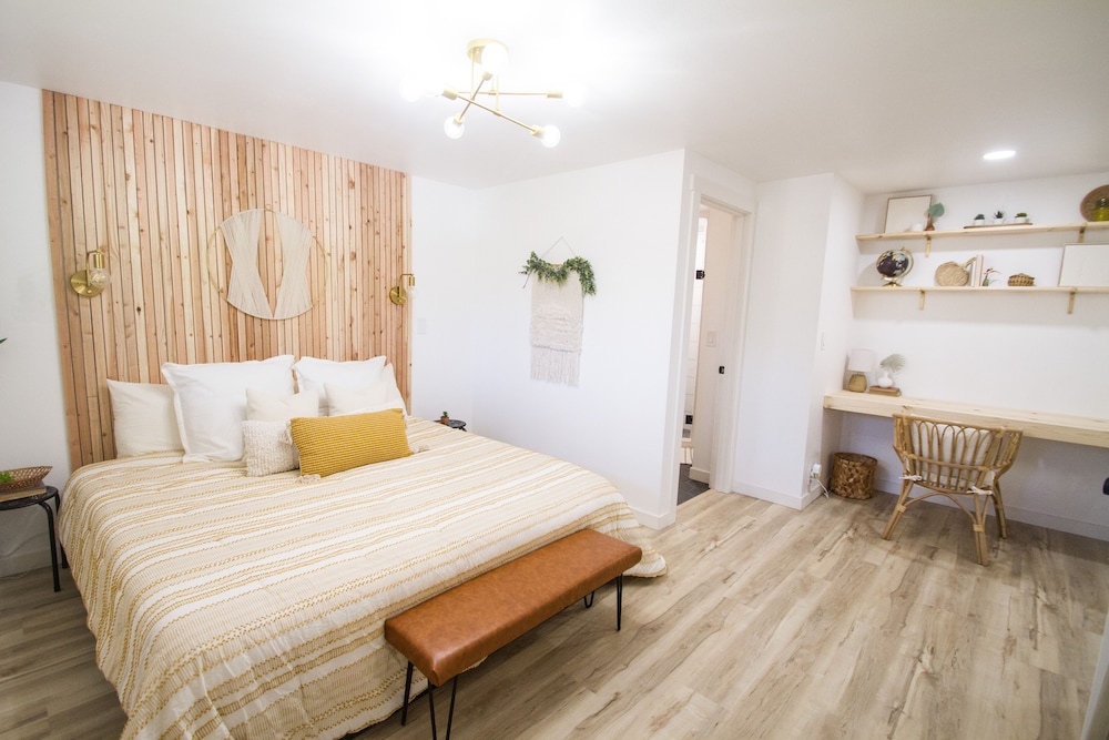 3br Renovated Pet Friendly Home In Woods Near Uo Campus, Spencers Butte & Trails - King Estate Winery, Eugene