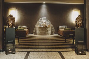 Sauna seca, sauna a vapor, massagens