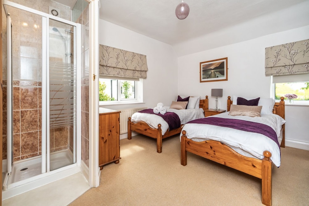 Rose Bank Cottage - A Cottage That Sleeps 5 Guests In 3 Bedrooms - Dumfries and Galloway