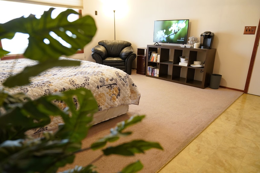 Spacious, Private, Bedroom And Private 3/4bath... A Simple Bed And Breakfast - Arizona