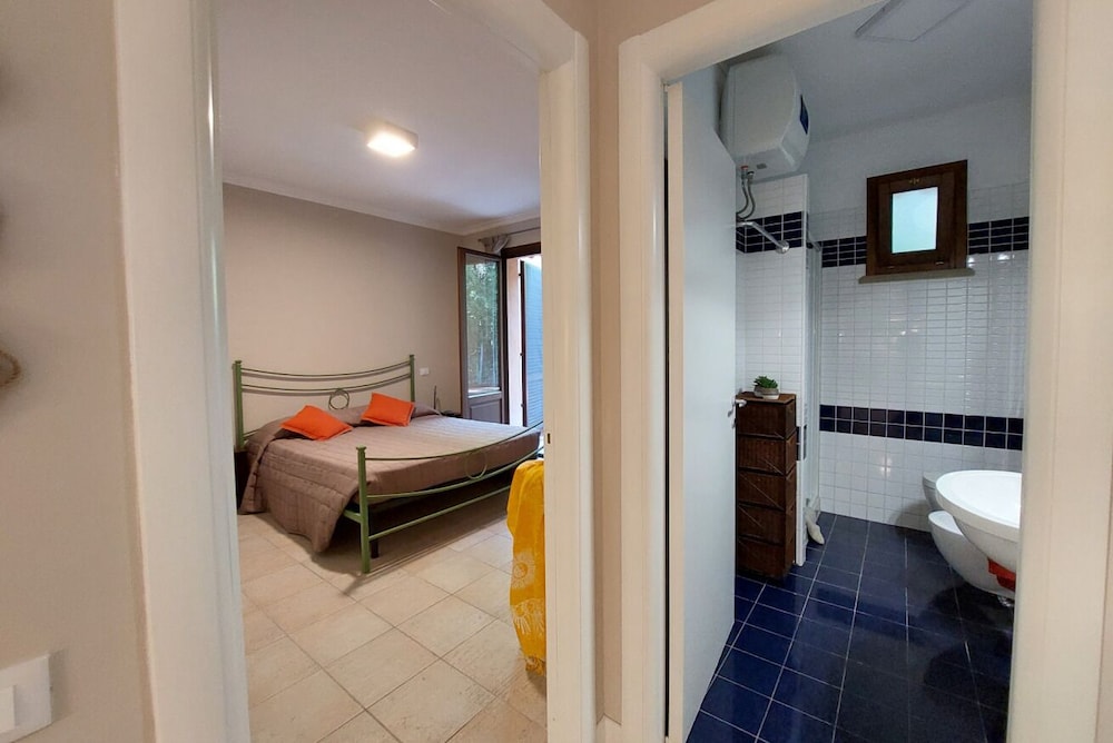 The Plumbago Apartment With Pool - Cecina