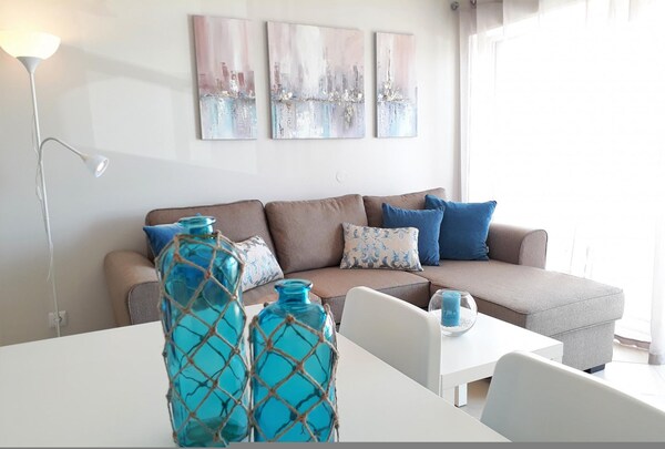 Praiamar R / C- Sea Front, Renovated, Air Conditioning, Private Parking - Vilamoura