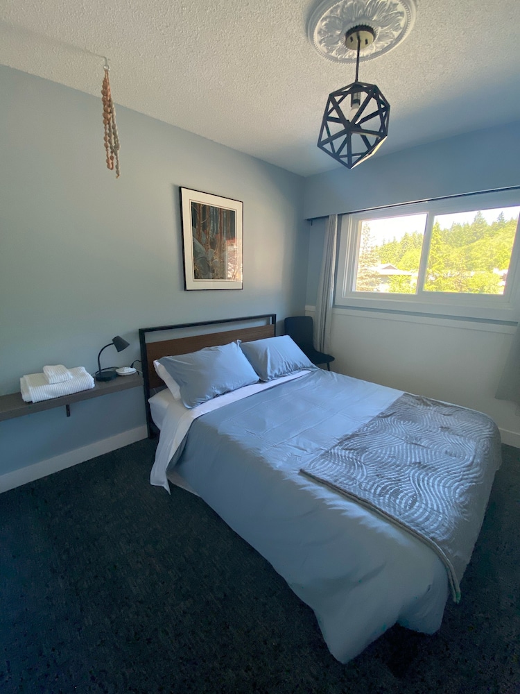 Tranquil Home At The End Of A Quiet Culdesac, Backing Onto Greenspace & Trails. - Port Alberni