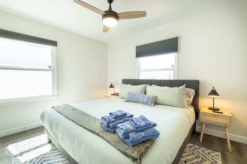 🌵5br Midtown Retreat 🌵 Heated Saltwater Pool/spa ⭐ Firepit ⭐ Bbq ⭐ Office ⭐ - Phoenix, AZ
