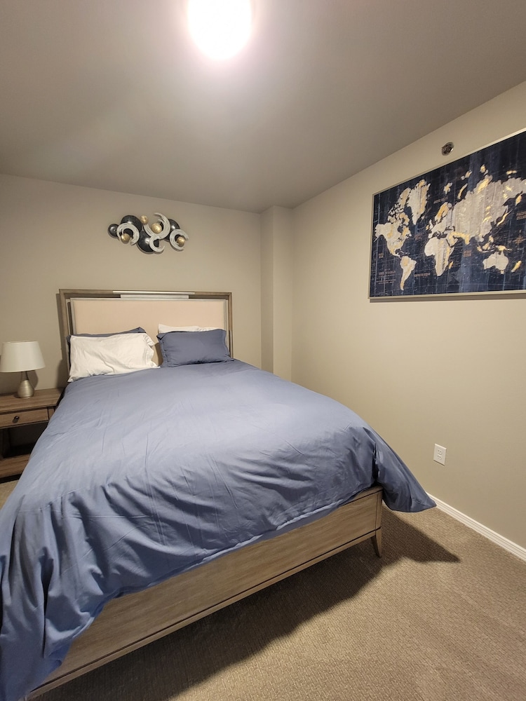 Newly Built Townhome W/ 2 Bedroom & Heated Garage - Anchorage, AK
