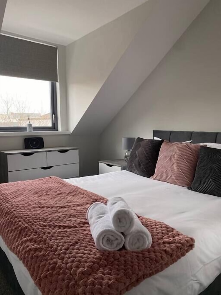 Modern City Center Apartment - Ulster Museum