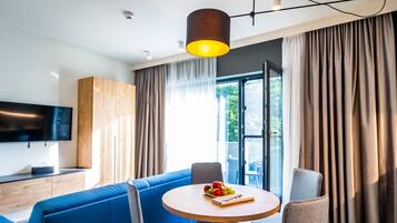 Apartamento Superior | 1 quarto, cofre no quarto, secretária
